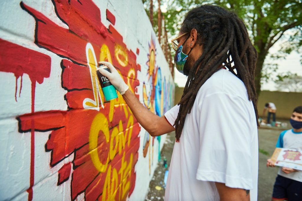 Escolas Estaduais de São José de Campos são coloridas com Street Art ...