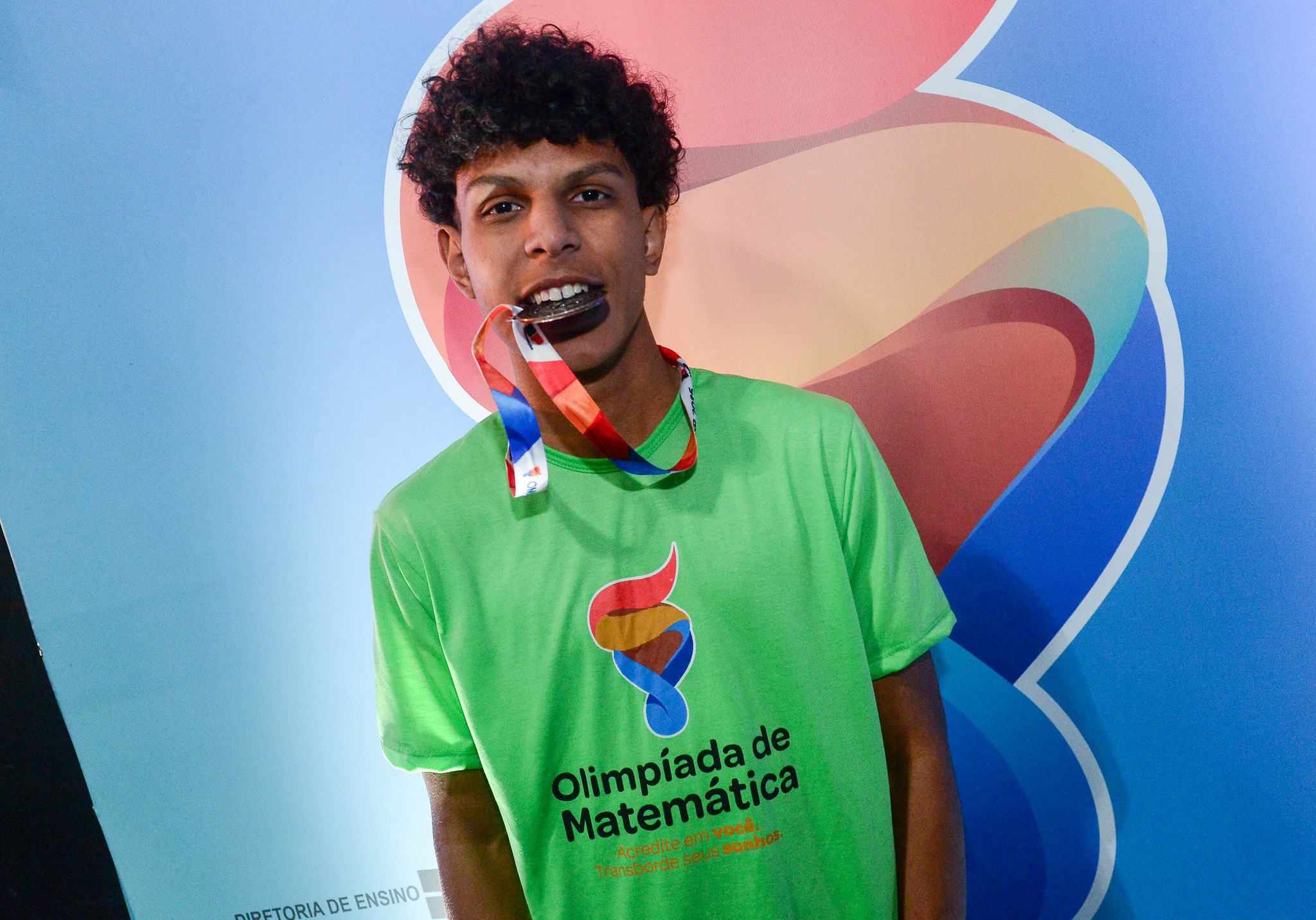 Medalhista da Olimpíada de Matemática pela segunda vez fala sobre aulas ...